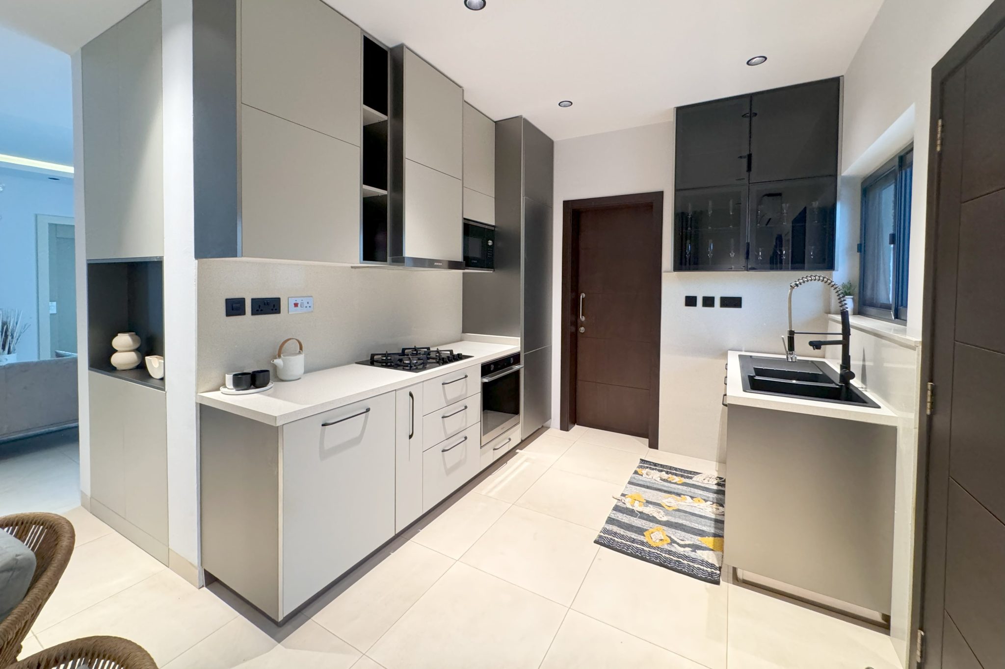 Loncha – ART OF BESPOKE CABINETS